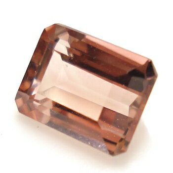 重量：約1.38cts サイズ：約5.7×7.4mm 産地：ブラジル 説明：パパラチアカラーのトルマリンを【バレンタイン】特別価格にてご提供!! 淡いオレンジピンクの輝きが見るものを魅了する!! パパラチアサファイアに勝るとも劣らない色と輝...