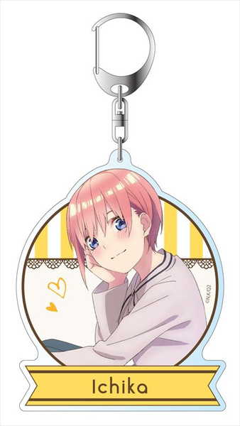 ＜商品名＞五等分の花嫁∬ デカキーホルダー 一花 C＜商品内容＞「五等分の花嫁∬」より、デカキーホルダーが登場！【サイズ】 全高約10cm【素材】 アクリル(クリア)＜発売日＞2021/06/中　＜メーカー＞コンテンツシード　＜JANコード...