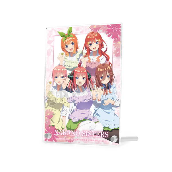 ＜商品名＞五等分の花嫁 劇場版 ダブルアクリルパネル 描き下ろしイラスト 集合 制服エプロンver.＜商品内容＞映画『五等分の花嫁』より、ダブルアクリルパネルの登場です。制服エプロン姿の中野一花、中野二乃、中野三玖、中野四葉、中野五月の描き...