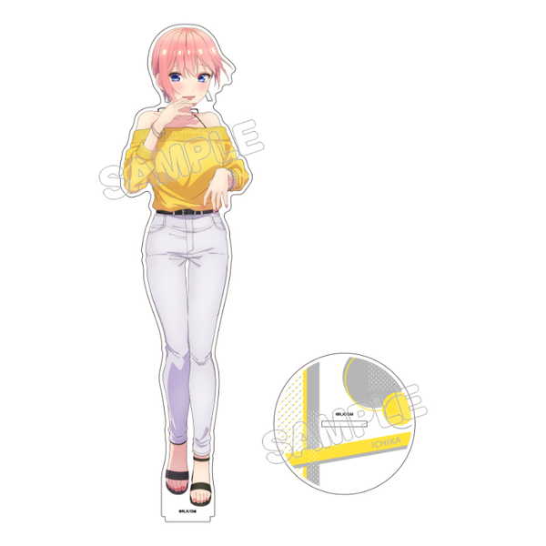 ＜商品名＞五等分の花嫁 劇場版 描き下ろしアクリルフィギュア L 私服 中野一花＜商品内容＞映画「五等分の花嫁」より、アクリルフィギュアが登場！風太郎に指輪を贈られ、ドキドキして頬が赤くなりつつも左手を差し出す姿を描いた描き下ろしアクリルフ...