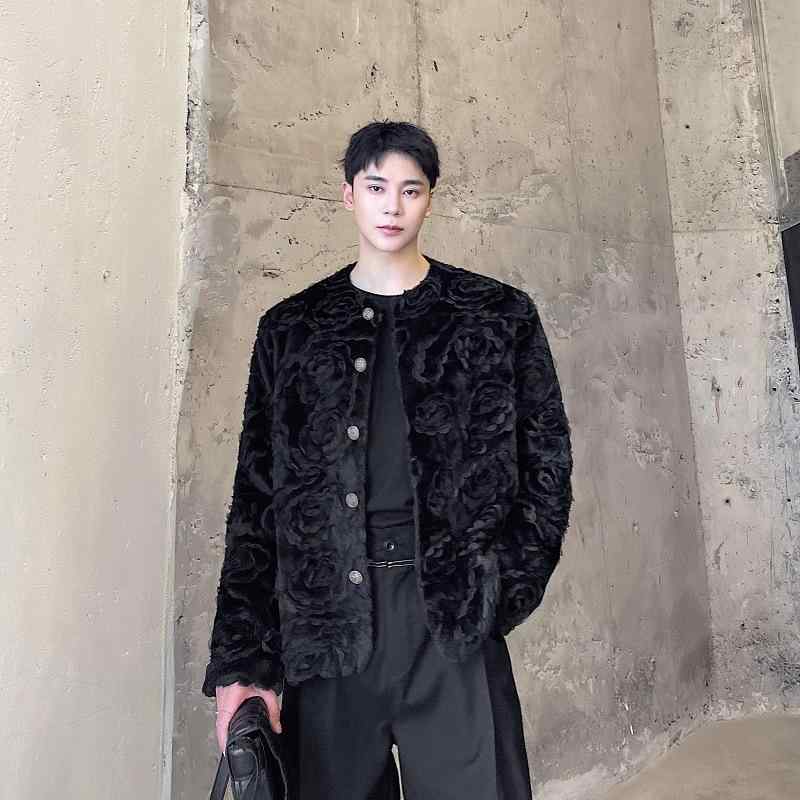 ・カテゴリ: ジャケット・スタイル: ユニセックス・対象年齢: 18-24歳向け・ネックライン: ノーカラー・フィット: ゆったり・前立て: シングルブレスト・フード: なし・厚さ: 普通・柄: 無地・主な素材: ポリエステル・着用シーン:...
