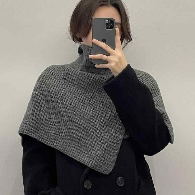 ・カテゴリ: スカーフアクセサリー・主な素材: 毛糸・カラー展開: カーキ、ブラウン、ピーコックブルー、グレー、ブラック、レッド、ホワイト