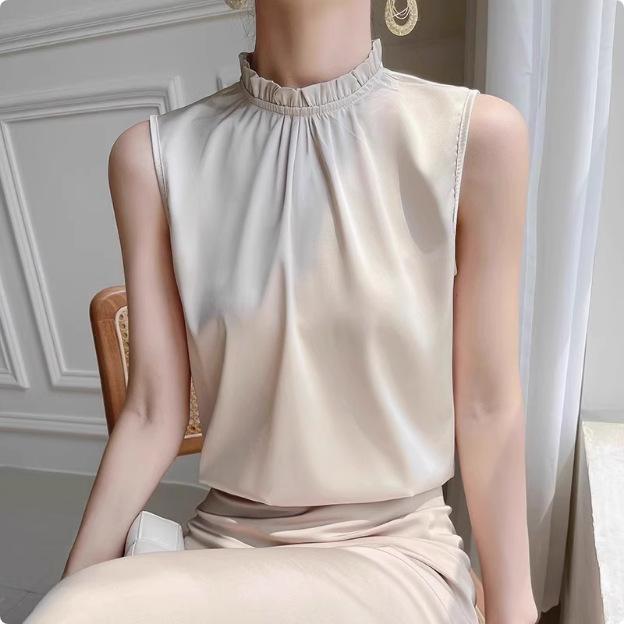 ・カテゴリ: Tシャツ・スタイル: きれいめ通勤・主な素材: アセテート繊維 50%〜70%・ネックライン: スタンドカラー・袖丈: ノースリーブ・柄: 無地・シルエット: ゆったり・着丈: ミドル丈（約50cm～65cm）・加工: シルケ...