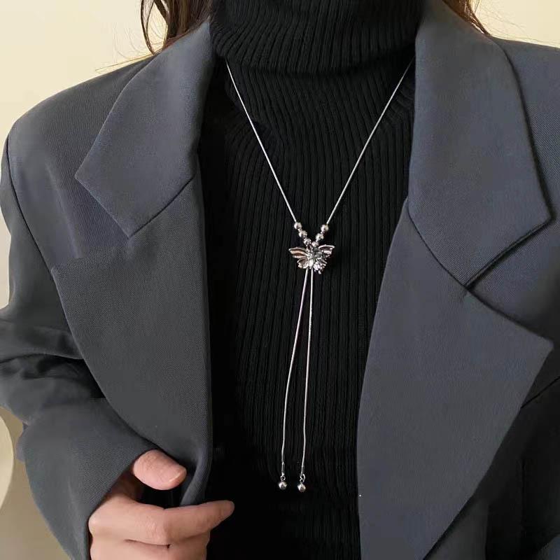 ・カテゴリ: ネックレス・スタイル: 甘辛ミックス・対象: 女性・素材: チタン鋼・ペンダント素材: 合金・表面加工: 電鍍・: 動物モチーフ・人気要素: 蝶・チェーンスタイル: 鎖骨チェーン・周囲: 約71～80cm・重量: 約17g
