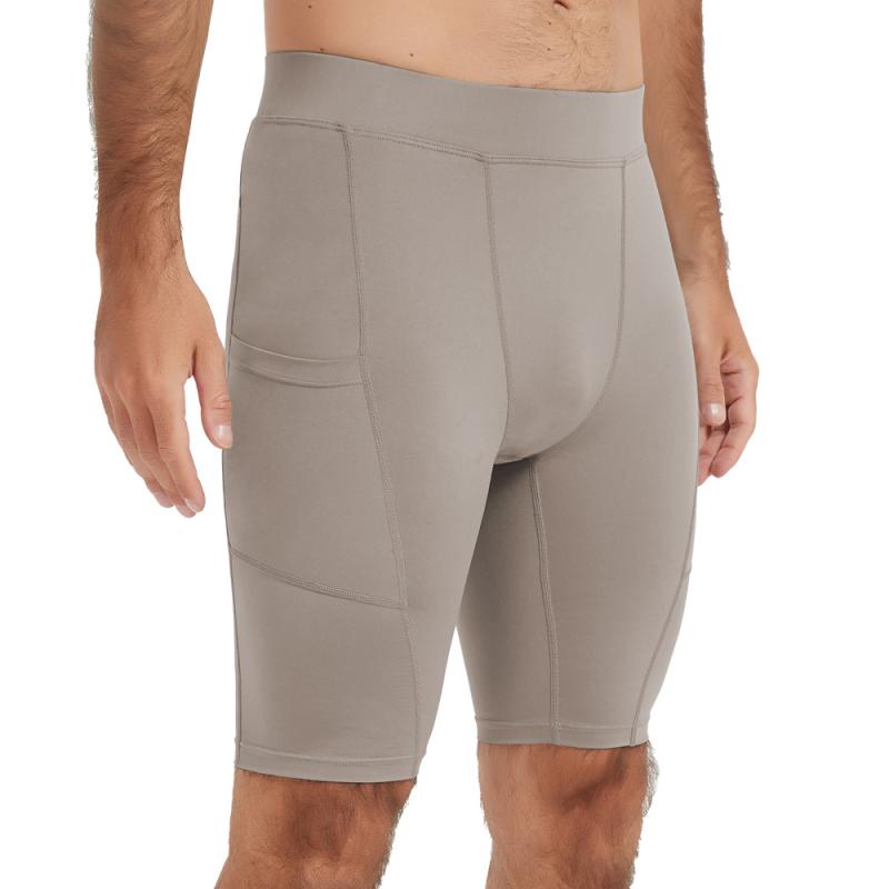 ・カテゴリ: パンツ・パンツ丈: 5分丈・対象性別: 男性・対象年齢: 成人・スタイル: ストレッチ、テーパード・主な素材: ポリエステル85%、スパンデックス15%・機能: 速乾・ウエスト位置: ミッドライズ・シルエット: タイトフィット...