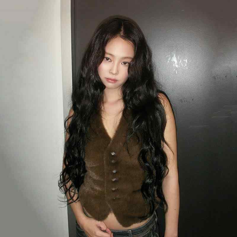 ・袖丈: ノースリーブ・フィット感: スリム・丈: ショート・柄: 無地・ディテール: ステッチ・主な素材: ポリエステル90-95%・カラー展開: ブラウン・サイズ展開: S、M、L・スタイル: ストリート・性別: 女性・肩ストラップ: ...