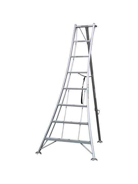 ■商品のご紹介型番KWX-240商品番号016403006商品仕様◇軽量で使いやすいオールアルミ製園芸三脚。◇大型支柱を採用する事で昇降時の作業性・安全性が向上。◇コンパクト設計の実現により、脚元が軽トラックの荷台に収まります。◇収納時の厚...