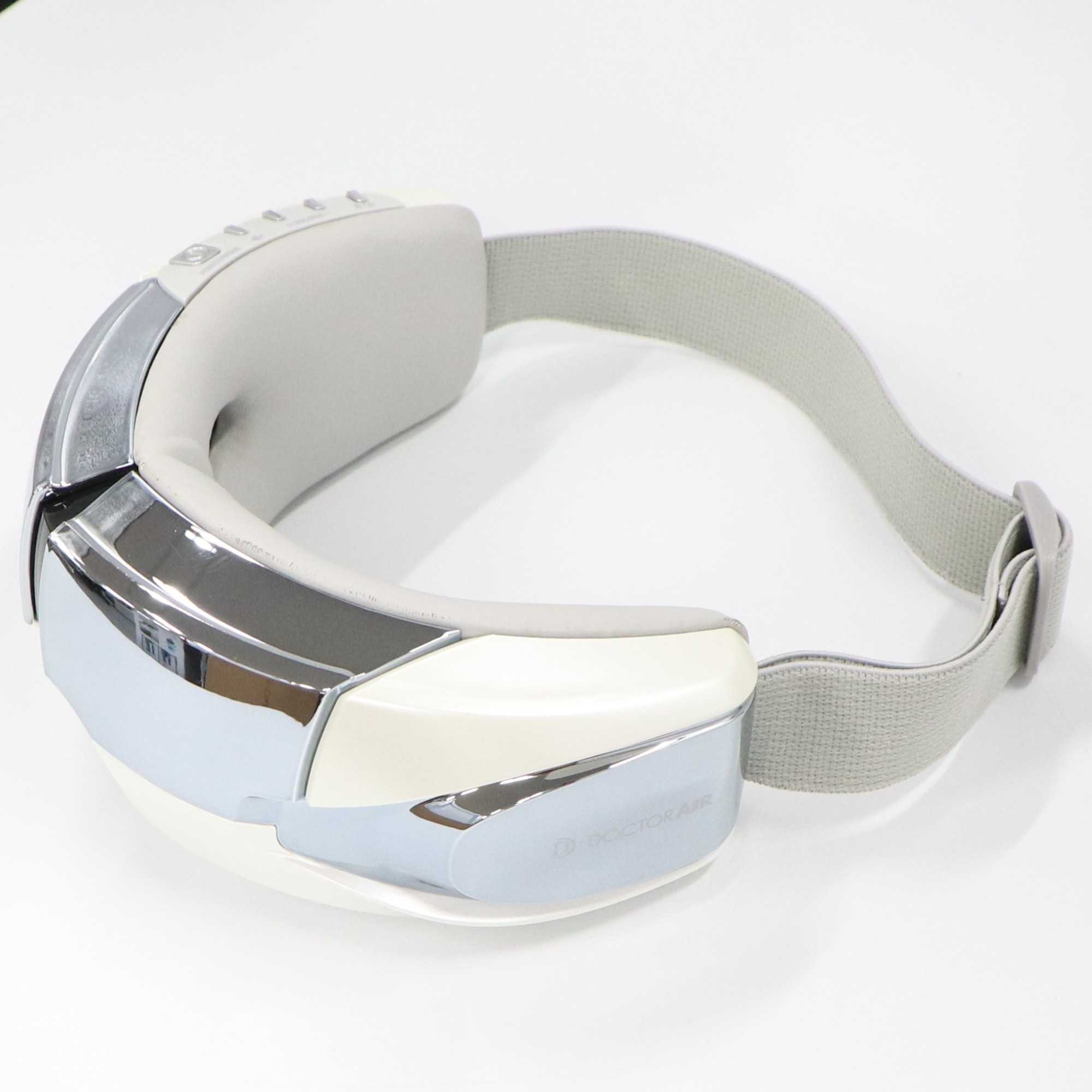 中古品 / 清掃済 / 動作確認済 / 購入2024年 / ホワイト 目立つ傷があります。機能面に問題はなく正常に機能します。目立つ汚れがあります。 【状態】 必ず画像にてご確認をお願いします。 ・パッド部分のレザーにスレキズなどの傷みや汚...