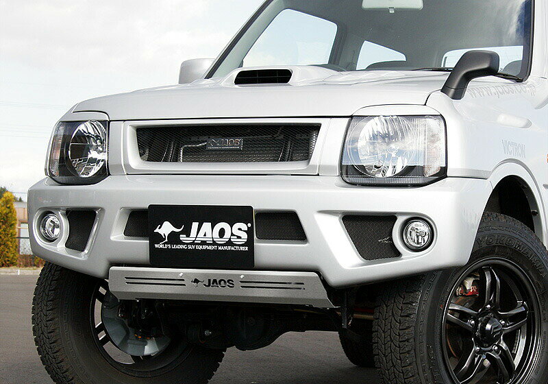 商品情報【商品名】JAOS FRONT SPORTS COWLジャオス フロント スポーツカウル【設定車種】対応車種： ジムニー JB23W年式： 1998/10〜品番： B040512純正インナーフェンダーのカット必要。【特長】未塗装(ウ...