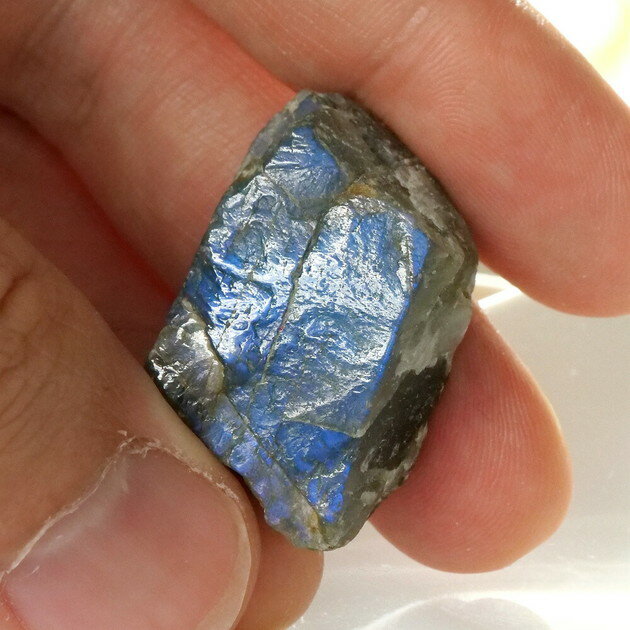 　★　Item Info 【石の名前】 ラブラドライト 【産地】 不明 【石の大きさ】 画像をご確認ください。 【重さ】 13.8g 【カラット】 68.9ct 【備考】Labradorite ラブラドライト カナダ、アメリカ、マダガスカル...