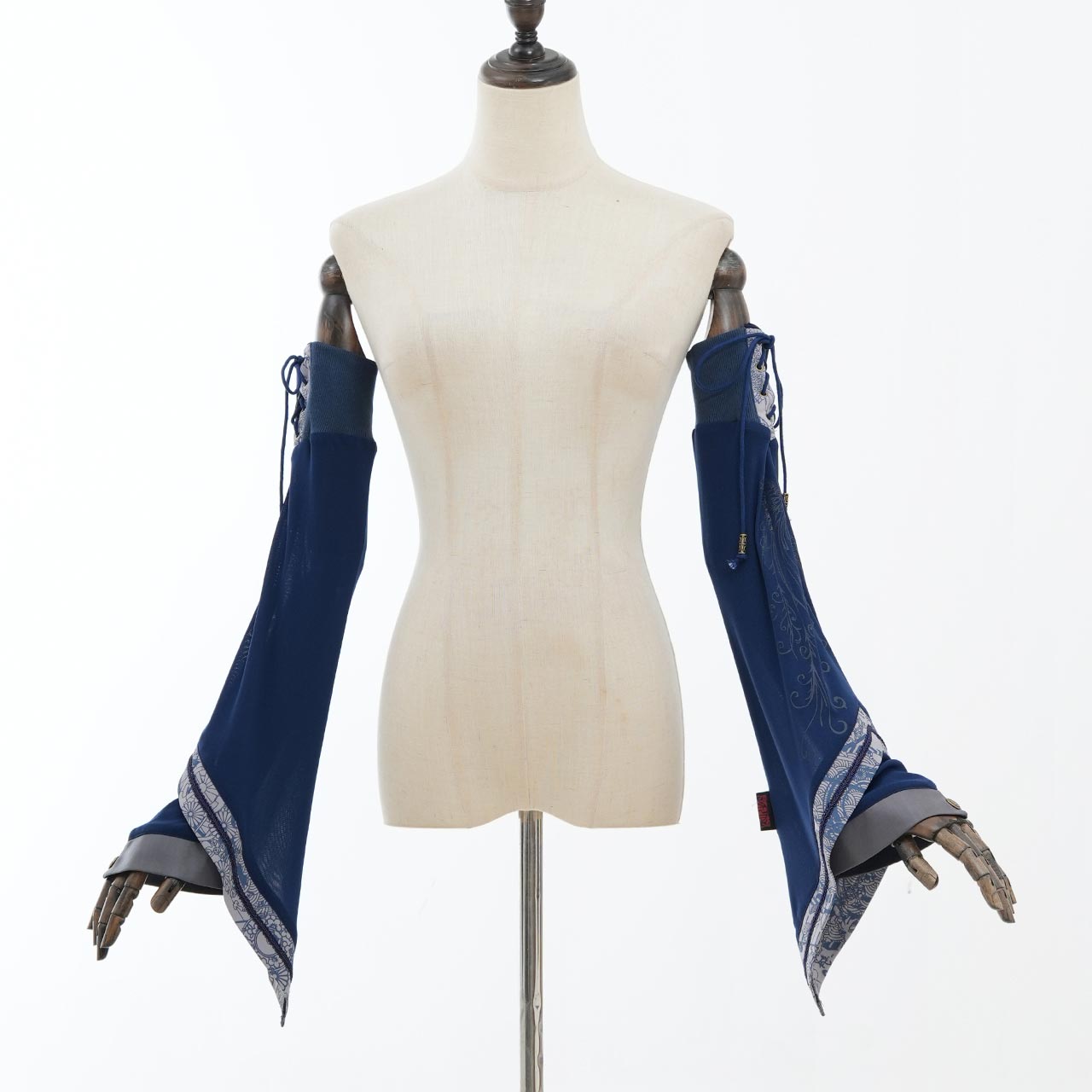 商品情報素材polyester 94% spandex 6%サイズ全長(Length)50cm幅(Width)17cm,38cm注意モニター発色の具合により色合いが異なる場合がございます。『鶴翼報恩録 〜 Requital of the C...