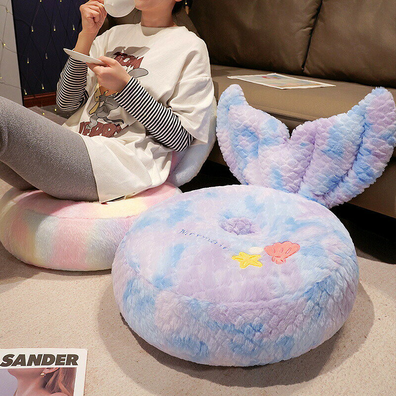 商品説明商品内容クッション素材ポリエステルなど生産国中国サイズ約40*40*17cm※平置き採寸になります。実際のサイズとは誤差が出る場合がございますので、参考サイズとしてご覧ください。注意書き※商品写真は、できる限り現品を再現するように画...