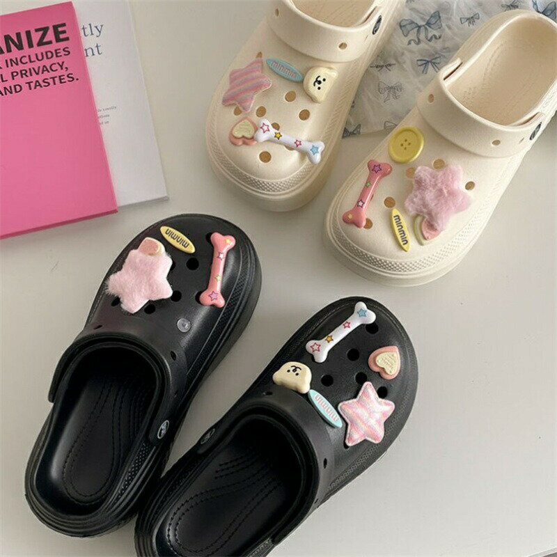 商品説明商品内容サンダル素材PU生産国中国サイズ36-37：靴内長約23cm38-39：靴内長約24cm40-41：靴内長約25cm足が太い場合や幅が広い場合は、ワンサイズアップをおすすめします。※平置き採寸になります。実際のサイズとは誤差...