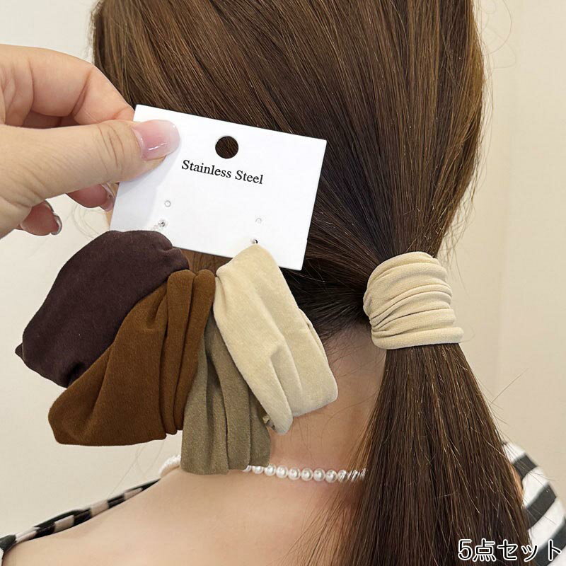 商品説明商品内容ヘアゴム素材ポリエステル?ゴム生産国中国サイズフリーサイズ※平置き採寸になります。実際のサイズとは誤差が出る場合がございますので、参考サイズとしてご覧ください。注意書き※商品写真は、できる限り現品を再現するように画像処理など...