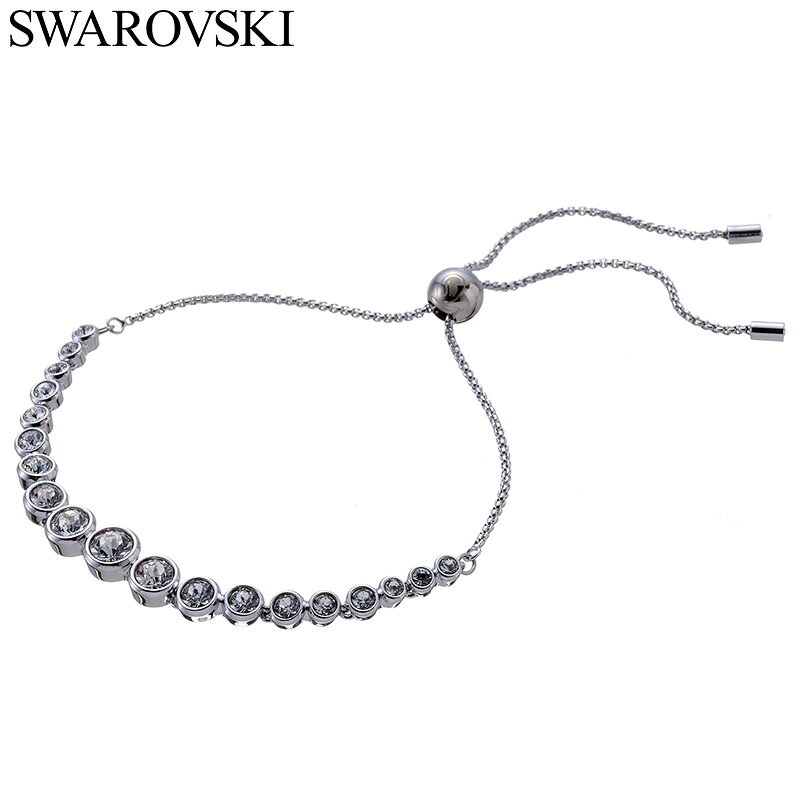 スワロフスキー[Swarovski]1895年にオーストリアで創業したスワロフスキーは、ジュエリー、アクセサリー、オーナメントなど幅広く製造、販売を手掛けています。美しく輝くクリスタルは人々を虜にし、世界随一のジュエリー＆アクセサリーブラン...