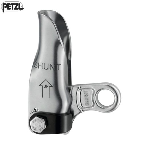 ディッセンダーの下にセットする懸垂下降のバックアップ器具で、プルージック等のセルフジャミング結びの代わりになります。シングルロープでもダブルロープでも使用可能です。セット方法は簡単です。ロープを傷めないように、カムの表面は滑らかに仕上げられ...