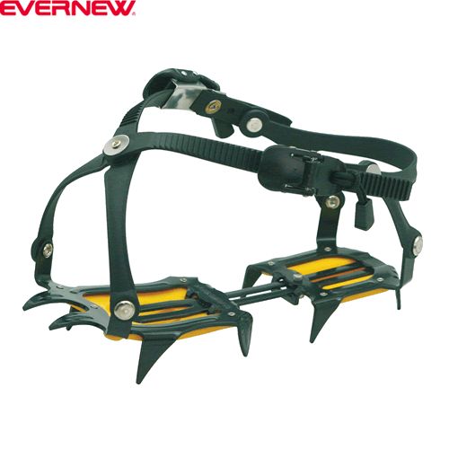 柔らかい靴にも装着可能な冬山トレッキング用アイゼンです。左右のバックルで締める「Vクロスバンド・2バックルシステム」が着脱をスムーズにしてくれます。前後のスタビライザーがしっかりと靴を固定しワンタッチで調節できるうえ、不意な緩みを防ぐ誤作動...