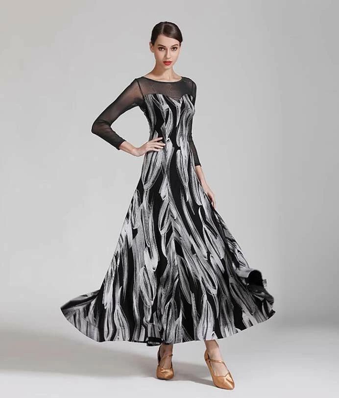 セット内容 ドレス 素材 ポリエステルなど　 カラー ブラック レッド サイズ S M L XL XXL 注意事項 △商品写真はできる限り実物の色に近づけるよう加工しておりますが、 お客様が使用するパソコンのモニター設定や部屋の照明により多...