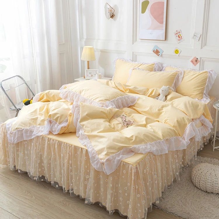 商品情報 素材 コットン100% カラー 白、パープル、イエロー、ピンク、グリーン サイズ 1.2mサイズ用（3点セット） 1点布団カバー：150*200cm 1点ベッドスカート：120*200cm 1点枕カバー：48*74cm 1.5mサ...