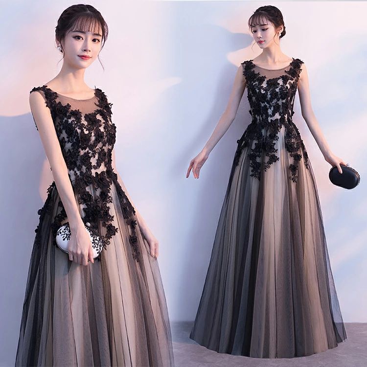 ご来店いただき、誠にありがとうございます。 素材：ポリエステル、チュールなど 伸縮性：なし 生地厚さ：普通 柔らかさ：普通 透け感：なし 付属品：なし ★カラー：ブラック　ワイン赤 ※お客様ご使用のPC環境により商品画像のカラーが多少異なる...