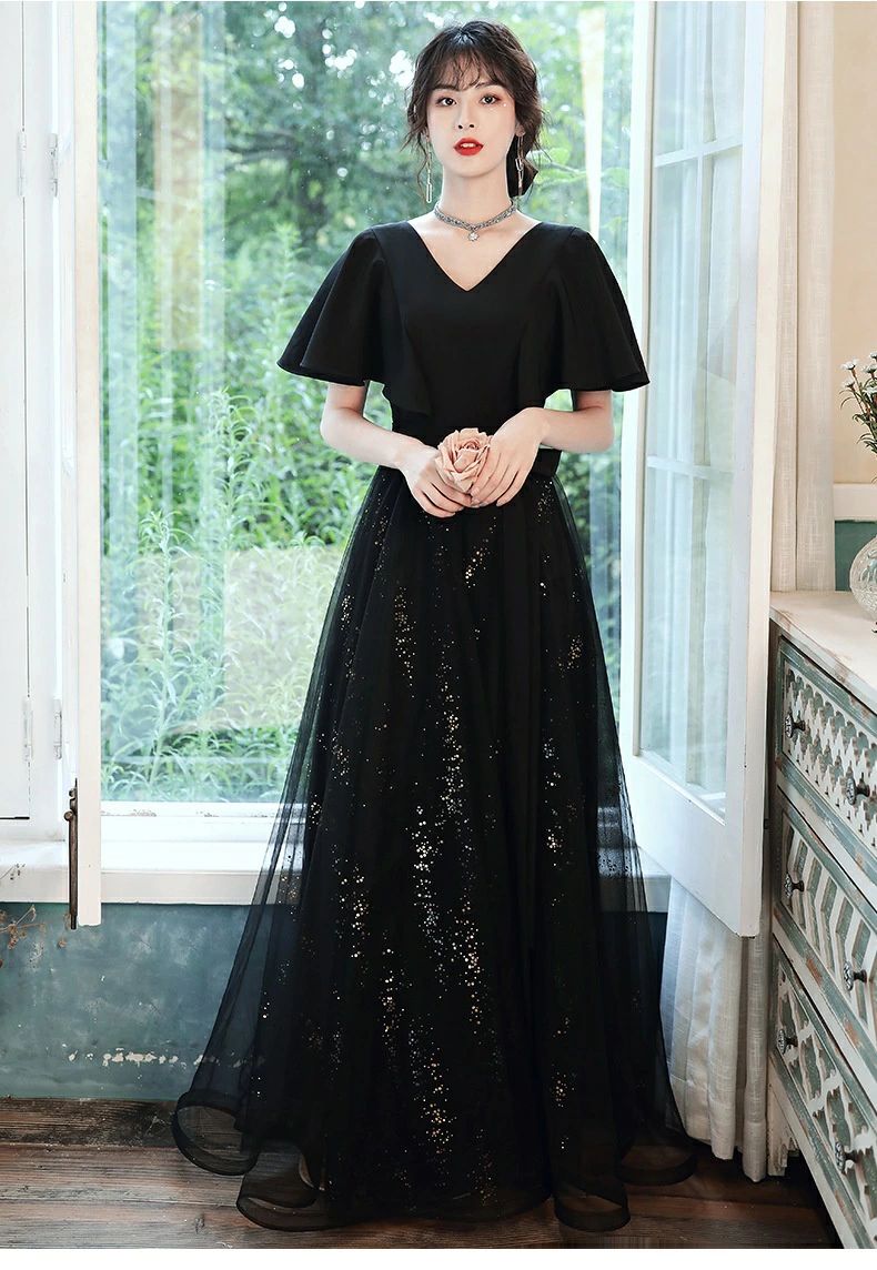 素材 ポリエステル カラー 写真参考 サイズ/cm XS/バスト77　ウエスト60　着丈140 S/バスト80　ウエスト63　着丈140 M/バスト83　ウエスト66　着丈140 L/バスト87　ウエスト70　着丈140 XL/バスト90　...