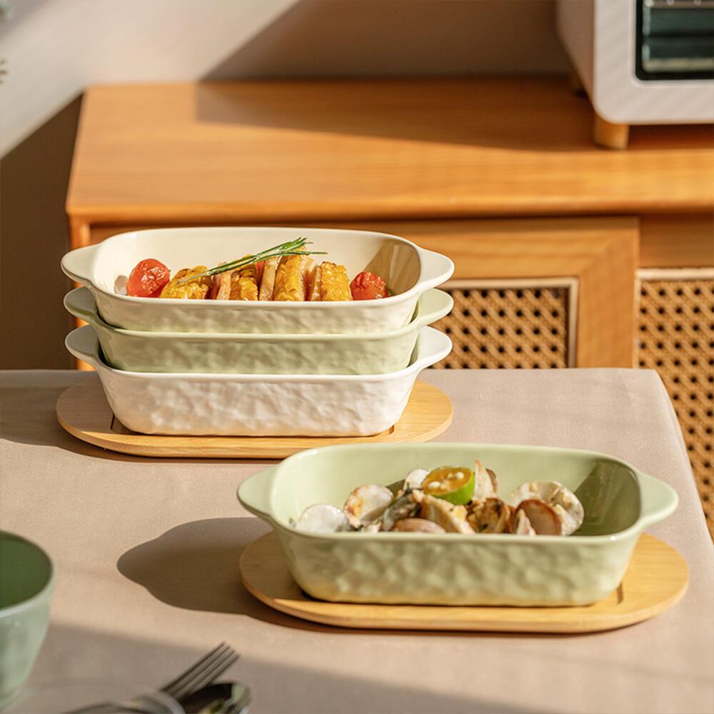 商品情報商品名レトロ風 陶磁器 グラタン皿商品品番素材耐熱ガラス(耐熱温度-20°〜150°)サイズ容器のサイズ:23.3cmx14cmx4.5cm、重さ約537gトレイのサイズ:24cmx14cmx1.3cm、重さ約214g※一つ一つ職人...