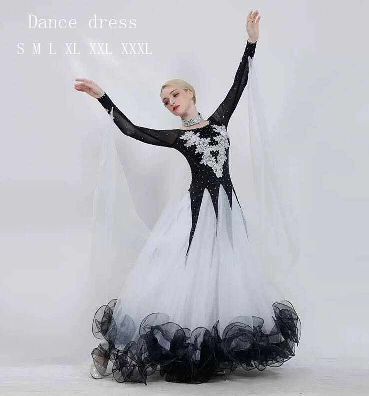 セット内容 ドレス　首飾り ※ご注意：ストーン飾りは手作業より貼り付けのため、粘着性より落ちる場合ございますので、ご了承くださいませ。 素材 ポリエステルなど　 カラー ブラック オレンジ ローズ うすいピンク 赤 パープル イエロー ブル...