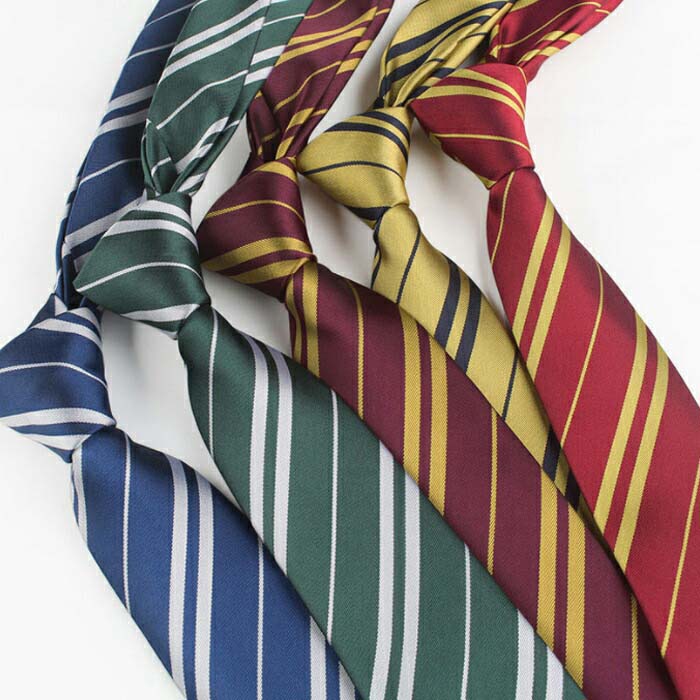 商品詳細 商品名 ネクタイ　 ld-2519 素材 綿＋ポリエステル カラー A-E　 キーワード ネクタイ ハリーポッター ネクタイ　コスプレ コスチューム グリフィンドール スリザリン ハッフルパフ レイブンクロー ハリーポッター コス...