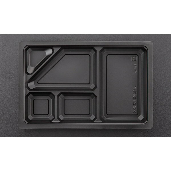 【ケース販売】箱弁当　K－BOX90－60A中仕切黒（1ケース/600枚入）18603 K－BOX90－60外箱と組み合わせてお使いいただける中仕切です。 【商品説明】 【規格内容】幅275×奥行180×高さ35mm【材質】PPF【色】黒【...