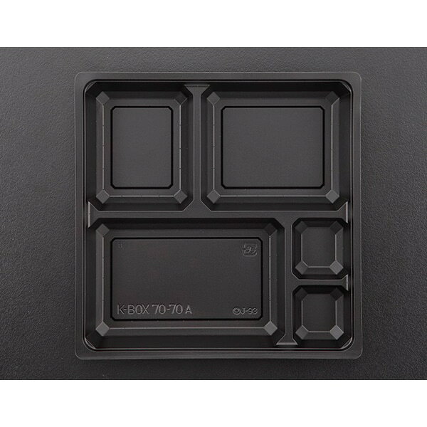 【ケース販売】紙箱弁当　K－BOX70－70A中仕切黒（1ケース/600枚入）4580319656403 K－BOX70－70外箱と組み合わせてお使いいただける中仕切です。 【商品説明】 【規格内容】幅210×奥行210×高さ35mm【材質...