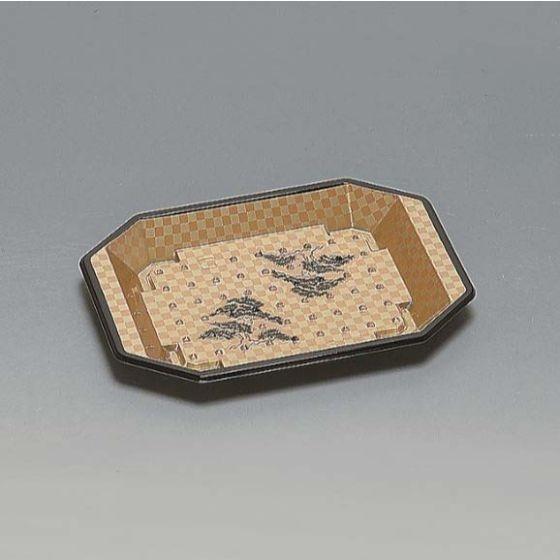 和皿 8H 市松黒◇漆器のような高級感！◇スミ切りを施した優美でシャープな形状が、どのようなメニューにも合います。◇両サイドの大きなフランジと内側側面の傾斜で内容物を大きく見せることができます。●本体：レンジ不可●素材：HIPS●耐熱温度：...