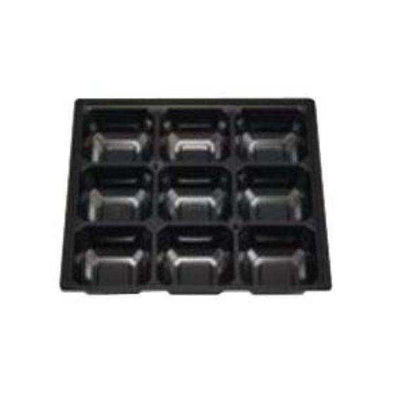 MSD 中仕切 80-80 D-1 黒 ◇紙ボックスは多彩な柄と中仕切を組み合わせてお使いいただけます。◇イベントや会議用の予約弁当に重宝します。●本体：レンジ可●材質：PPF●耐熱温度：130℃　　　　　　●サイズ：240×240×37m...