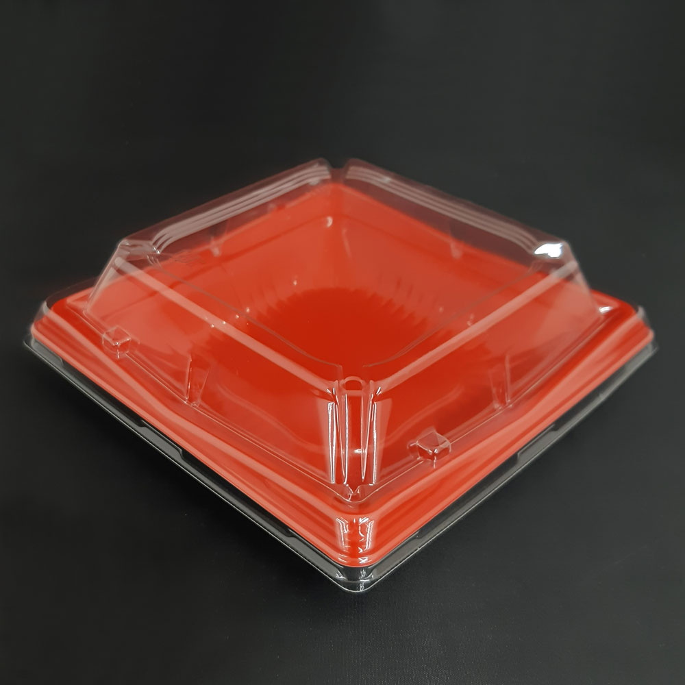 おおきなてんめんと大胆なフォルム 電子レンジ対応の耐熱容器です！ 本体と蓋のセットです！ 【商品説明】 《本体》 サイズ：147×147×高さ27mm 素材：CT（ポリプロピレン＋タルク） 耐熱温度：130℃ 内容量：ご飯 約130g 入数...