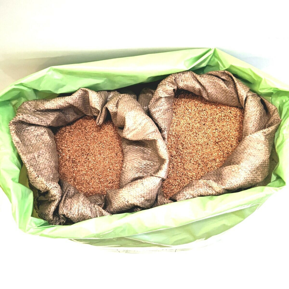 送料無料(沖縄・北海道・離島を除く)☆SDGs提携協力倉庫より発送 おがくず 小粒 110L入りSawdust Granules 110L Bag (北海道は1000円。沖縄・離島2000円自動加算）★SDGs提携協力倉庫より発送 おがくず...