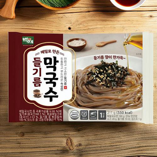 ✓パッケージデザイン等は予告なく変更される場合がございますので、ご了承ください。 内容物 211g（めん：180g、ソース20g、えごま油10ml、のり1g） 賞味期限 別途表示 保存方法 高温多湿を避け、直射日光の当たらない...