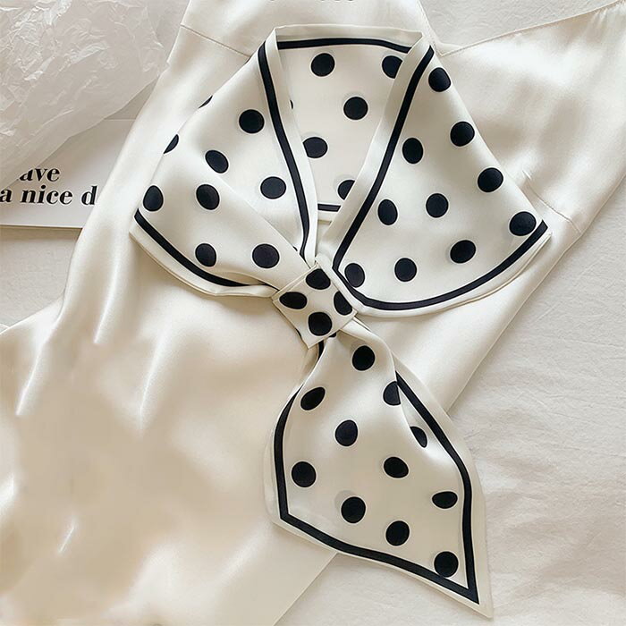 サイズFサイズについての説明サイズ： F　【cm】長さ：76　幅：13-15素材色1 2 3 4 5備考注意★洗濯時、色落ちがございます。他の物とのお洗濯もお控えくださいませ。湿気を含んだ状態や水を含んだまま放置しないでください。この製品は...