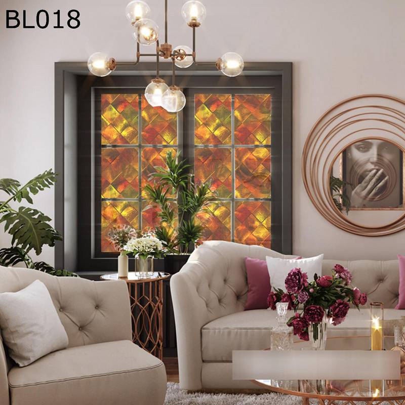 　　　 ◆◇◆人気の秘密◆◇◆ 【水で貼る、跡残らず剥がせる】静電気吸着で、水だけで貼っても粘着力がとても良いです。何度でも貼り直しok！無接着剤タイプだから、剥がした時は跡残りません。賃貸部屋でも楽に使えます。 【UVカット】紫外線90％...