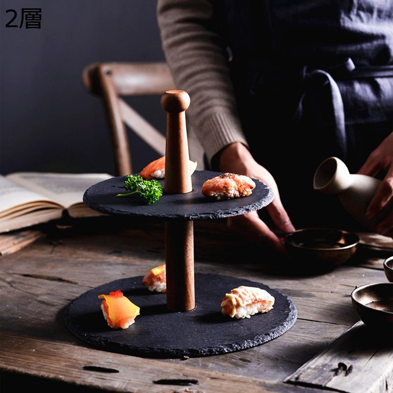 　　　 ◆◇◆人気の秘密◆◇◆ おしゃれなカフェやダイニングで見かける、黒いプレート。スレートプレートのアフタヌーンティースタンドです。並べるだけでおしゃれに見え、天然素材ならではの独特な風合いと味のある黒色が、料理を更に美味しそうに見せて...