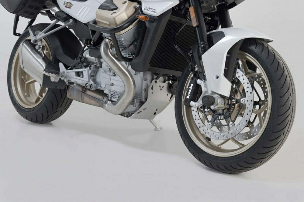 ◆適合車種 MOTO GUZZI V100 Mandello '2022 〜 '2022 (S含む)耐久性のあるアルミ製スキッドプレートで、飛び石や衝突による損傷を防ぎます。最先端の生産技術により、モーターサイクルの最低地上高を損なうことな...