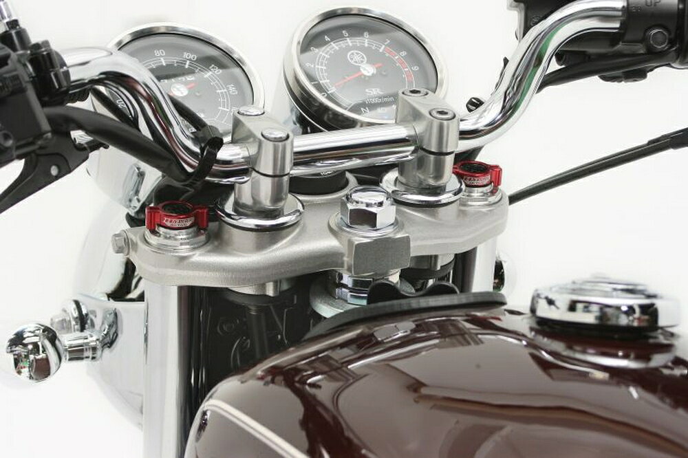 ◆適合車種 YAMAHA SR400 '1994 〜 '2021サスペンションブランドのノウハウを詰め込んだプリロードアジャスター。純正フォークにアジャスターがない車両でも、本品を装着すれば気軽にセッティングを楽しめます。 アジャスターを回...