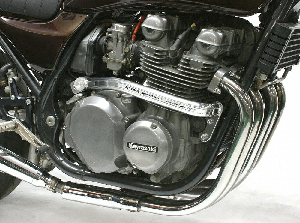 ◆適合車種 KAWASAKI ZEPHYR750 '1991 〜 '2006 KAWASAKI ZEPHYR750RS '1996 〜 '2004▲写真は旧デザインのステッカーです バイクはバランスの乗り物です。例えば、ハイグリップタイヤを...