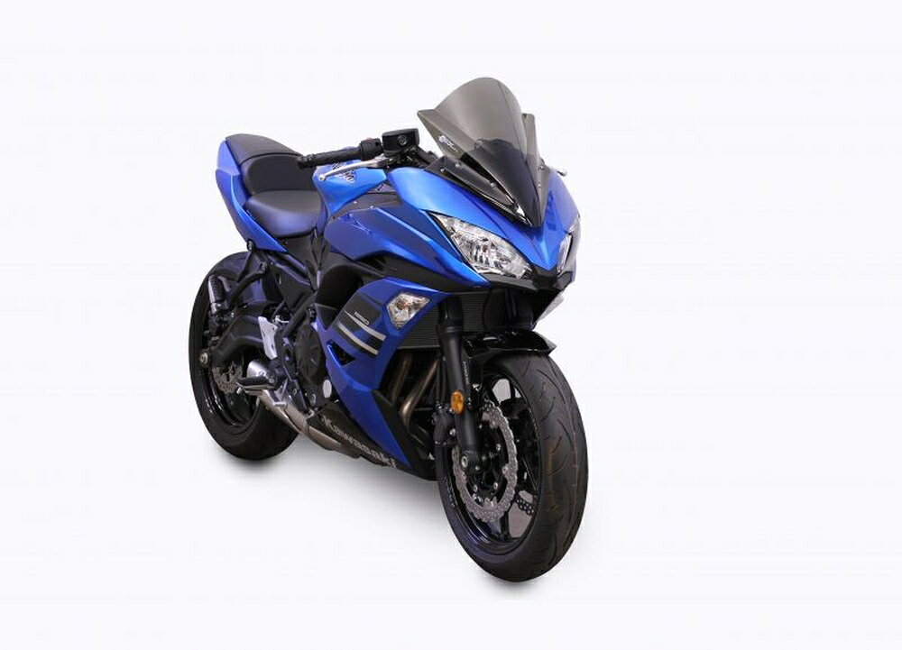 ◆適合車種 KAWASAKI Ninja650(ABS) '2017 〜 '2019▲写真はスモークです 二段形状で、ライダーが伏せた際に防風効果を発揮。また整流効果にも優れる、スポーツ、レース走行向け。 【カラーラインナップ】 ※車種・形...