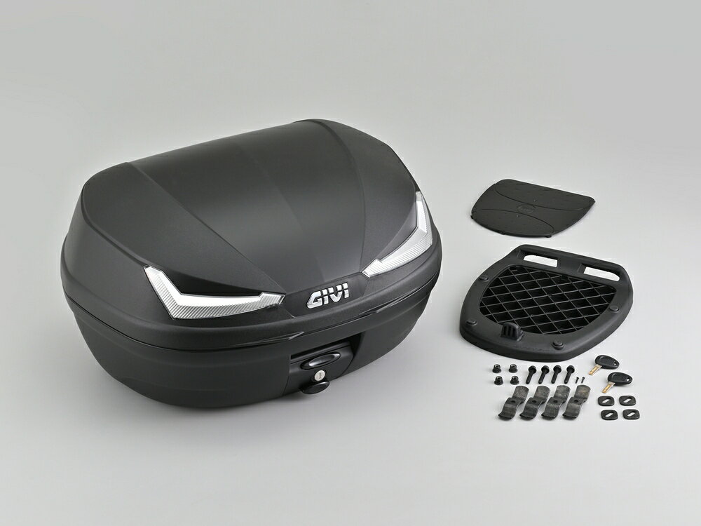 2ボタンフラップ採用、以前販売していたフルフェイスヘルメットが2つ入るE450を踏襲したモノロックケースの新モデル。・カラー：TECH未塗装ブラック ・容量：45L ・サイズ（外側）：奥行415×幅555×高さ325（mm) ・重量（ベース...