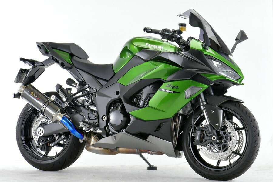 ◆適合車種：Kawasaki Ninja 1000SX ('20-'23) ◆適合車両型式：2BL-ZXT02K / 8BL-ZXT02K ◆JMCA認証 仕上げ：ブラック（DLCコーティング） エキパイ/集合形式：SLIP-ON テールパ...