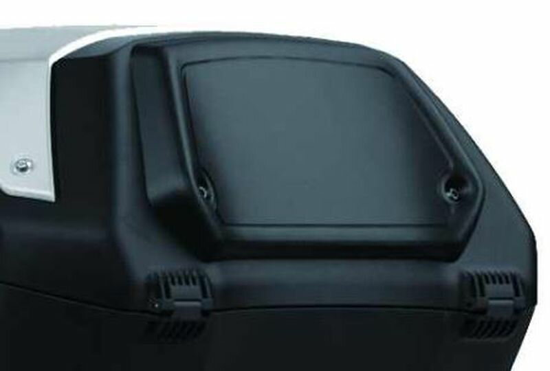 トップボックス 50L（ワン・キー・システムタイプ）ウェーブタイプキー用に装着する背もたれパッドです。 ◆適合車種 NT1100(SC84-1000001〜) NC750X（RH09） X-ADV（RH10） ◆材質：ラバー ◆カラー：ブラ...