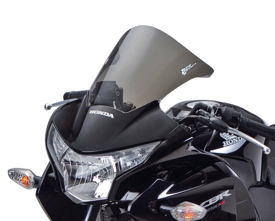 ◆適合車種 CBR250R(11-13) 大き目のバブル形状が伏せた際に体全体を覆い、整流効果を発揮。 スーパースポーツ車両のルックスを保ちながらも防風効果を高める、サーキットからツーリングまで幅広く対応可能なタイプ。
