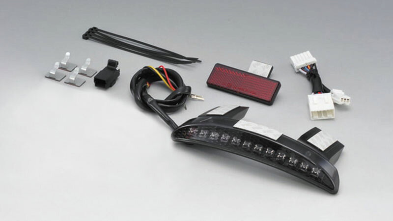 【適合】XL1200X/V/N/883N(XL1200Nの初期型は除く） -2013Y 【レンズ色】スモーク 【付属品】テールランプ、リフレクター、変換カプラー ナンバーサイドマウントキット（HD-01444）との併用がお勧め。 お好みのウ...
