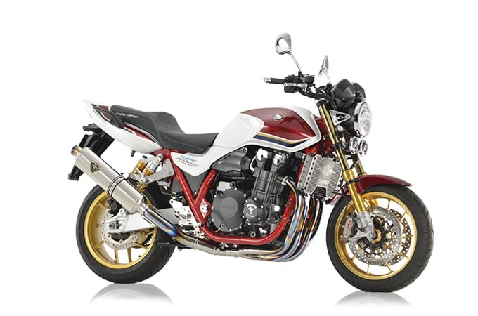 CB1300Final Edition発売を記念して新たにチタンフルエキゾーストマフラーFinal Anniversaryモデルを新発売 徹底したテスト開発を繰り返し行い、心地良いトルク特性と重厚なサウンドを奏でる、スタイリッシュな超軽量マ...
