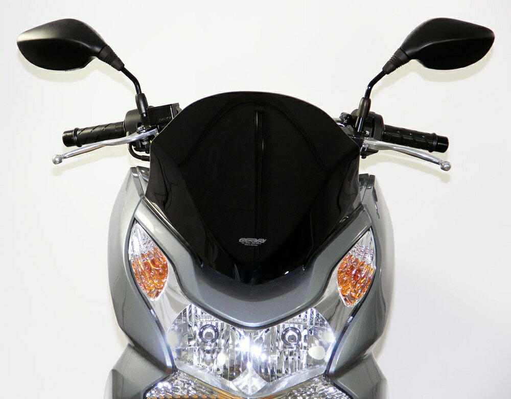 カタログ品番: MP072S メーカー品番: 4025066144006 JANコード: 4548916014125 「スクリーン スポーツ」は、車両のスポーティなイメージを崩さない小型のスクリーンです。優れた防風効果はミドルツーリングやロ...