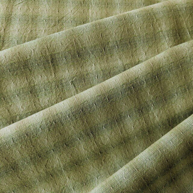 サイズ 幅112センチ 素材／材質 綿100％ 特徴 ●新潟産地特有の織と仕上げにより絶妙な風合いをかもしだしています。 ●オンブレチェックにドットのドビーを入れることにより、可愛らしさと重厚感を表現しています。 ご注文 ●表示価格は10セ...